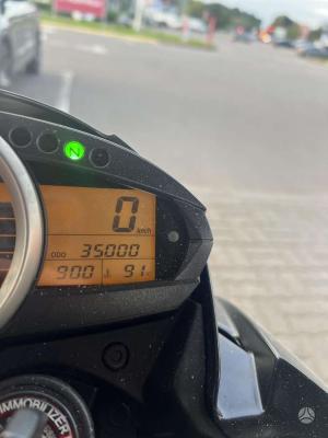 Black Kawasaki Z 2011 in Vilnius, with an engine capacity of 0.75 L and mileage of 35 thousand km for 3800 €, photo 8 on AUTOMOTO.COM.LV
