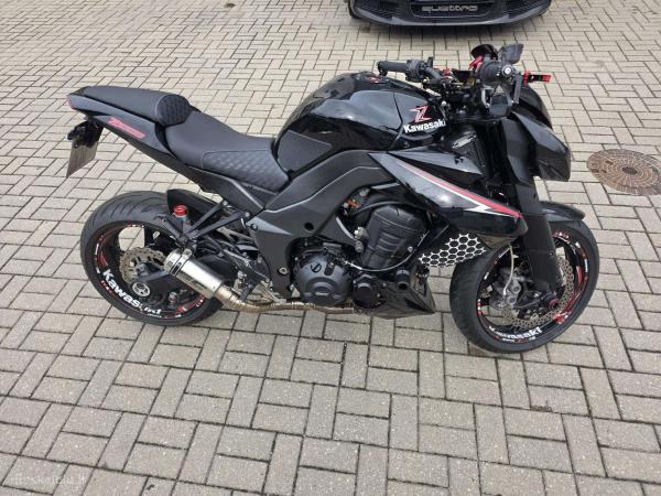 Black Kawasaki Z 2011 in Kaunas, with an engine capacity of 1.00 L and mileage of 50 thousand km for 4500 €, photo 4 on AUTOMOTO.COM.LV