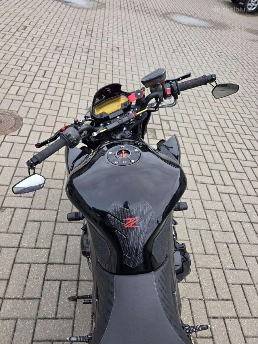 Black Kawasaki Z 2011 in Kaunas, with an engine capacity of 1.00 L and mileage of 50 thousand km for 4500 €, photo 6 on AUTOMOTO.COM.LV
