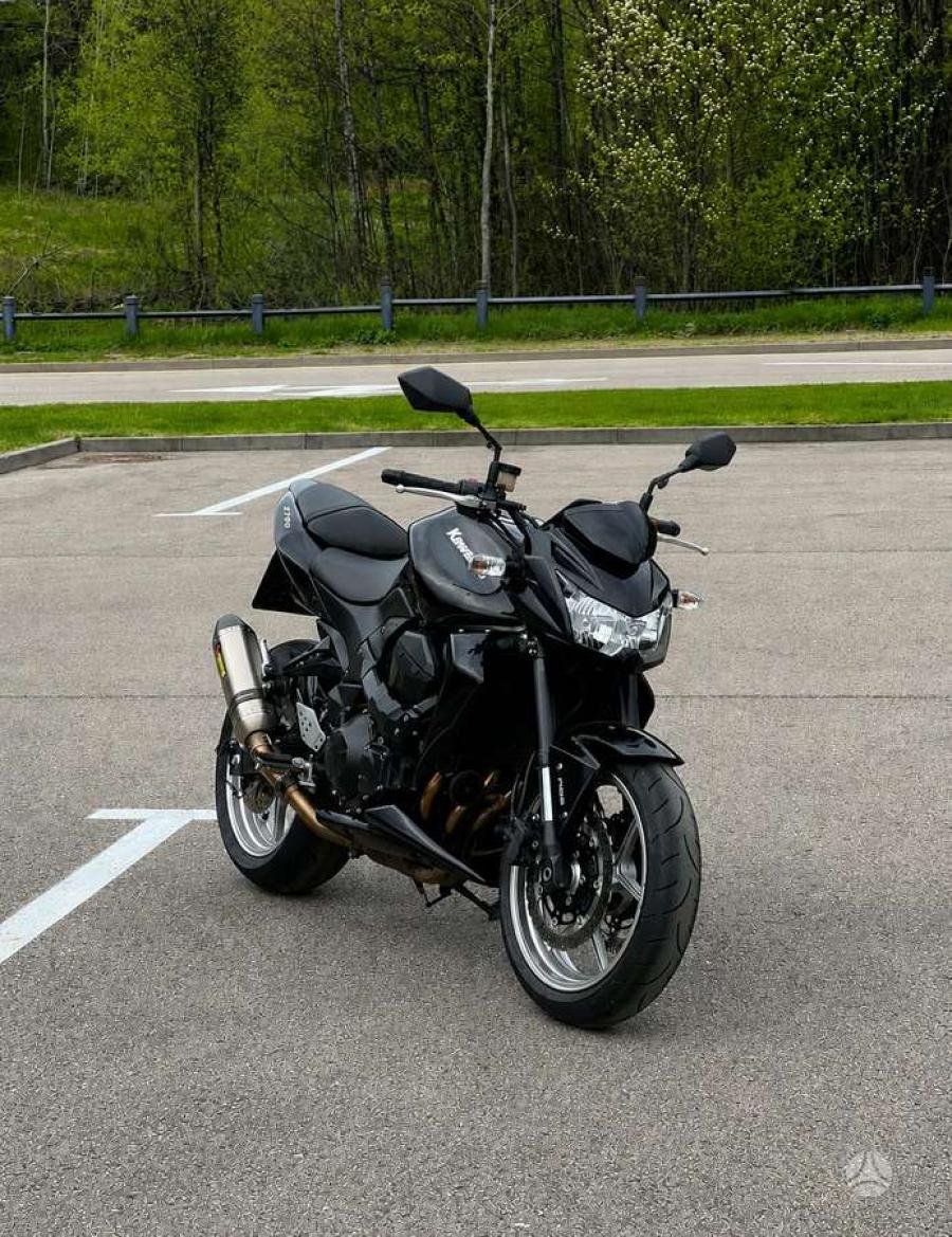 Melns Kawasaki Z 2012 Trakai, ar dzinēja tilpumu 0.75 L un nobraukumu 32 tūkst. km par 3900 €, foto 1 vietnē AUTOMOTO.COM.LV
