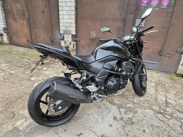 Black Kawasaki Z 2012 in Alytus, with an engine capacity of 0.75 L and mileage of 22 thousand km for 3680 €, photo 4 on AUTOMOTO.COM.LV