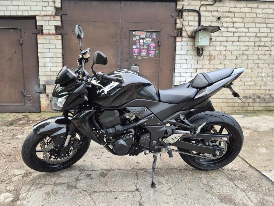 Melns Kawasaki Z 2012 Alīta, ar dzinēja tilpumu 0.75 L un nobraukumu 22 tūkst. km par 3680 €, foto 6 vietnē AUTOMOTO.COM.LV