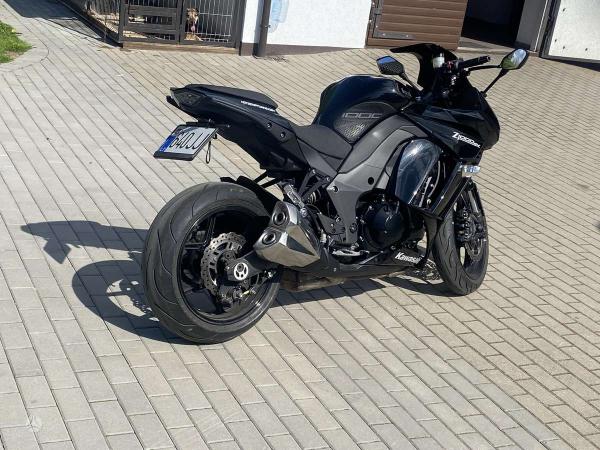 Melns Kawasaki Z 2012 Vilkaviškis, ar dzinēja tilpumu 1.00 L un nobraukumu 52 tūkst. km par 5550 €, foto 2 vietnē AUTOMOTO.COM.LV