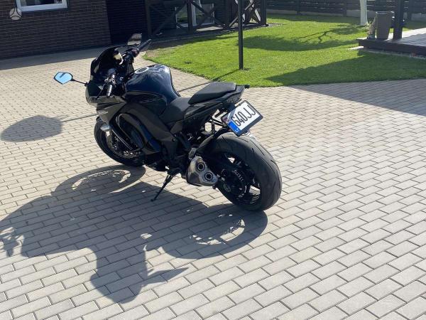 Melns Kawasaki Z 2012 Vilkaviškis, ar dzinēja tilpumu 1.00 L un nobraukumu 52 tūkst. km par 5550 €, foto 4 vietnē AUTOMOTO.COM.LV