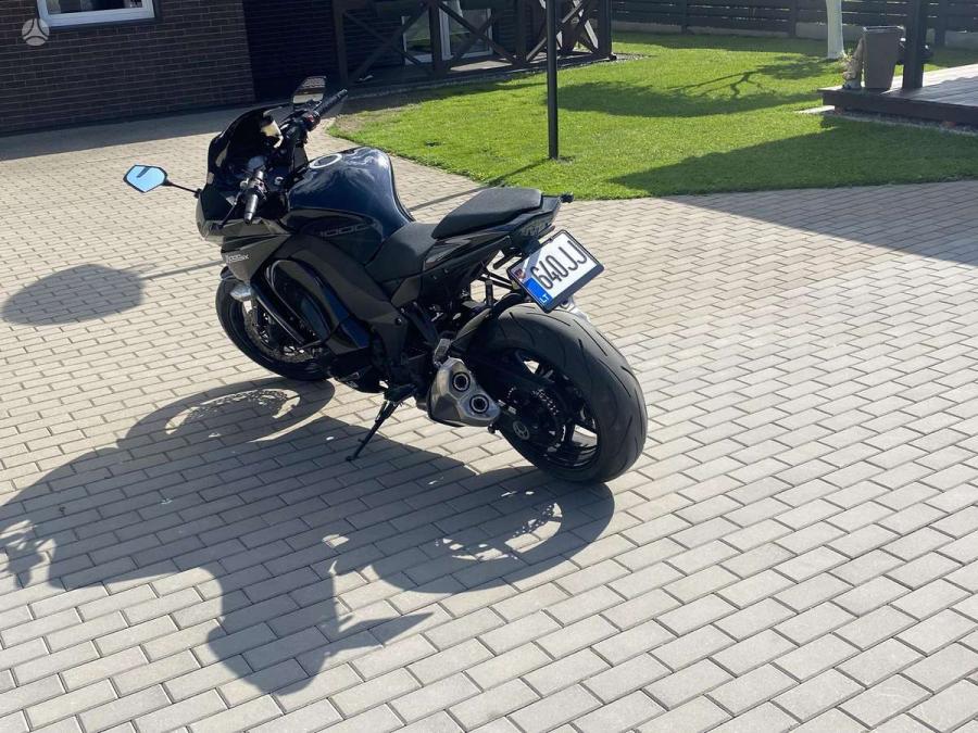 Melns Kawasaki Z 2012 Vilkaviškis, ar dzinēja tilpumu 1.00 L un nobraukumu 52 tūkst. km par 5550 €, foto 5 vietnē AUTOMOTO.COM.LV