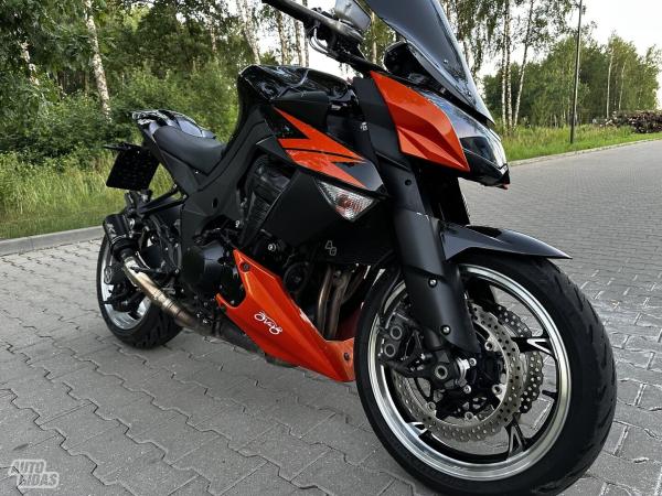 Black Kawasaki Z 2012 in Kaunas, with an engine capacity of 1.00 L and mileage of 36 thousand km for 5250 €, photo 8 on AUTOMOTO.COM.LV
