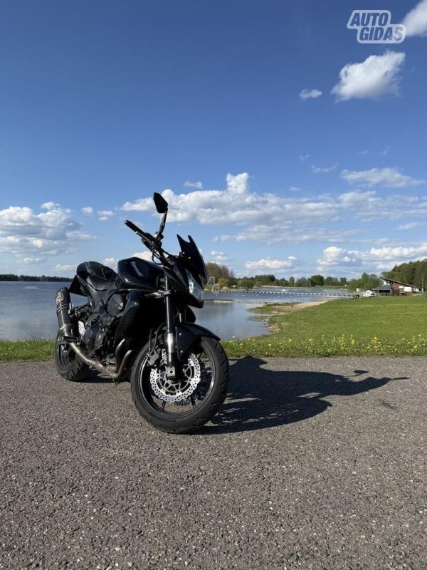 Melns Kawasaki Z 2012 Panevēža, ar dzinēja tilpumu 0.75 L un nobraukumu 33 tūkst. km par 3200 €, foto 1 vietnē AUTOMOTO.COM.LV