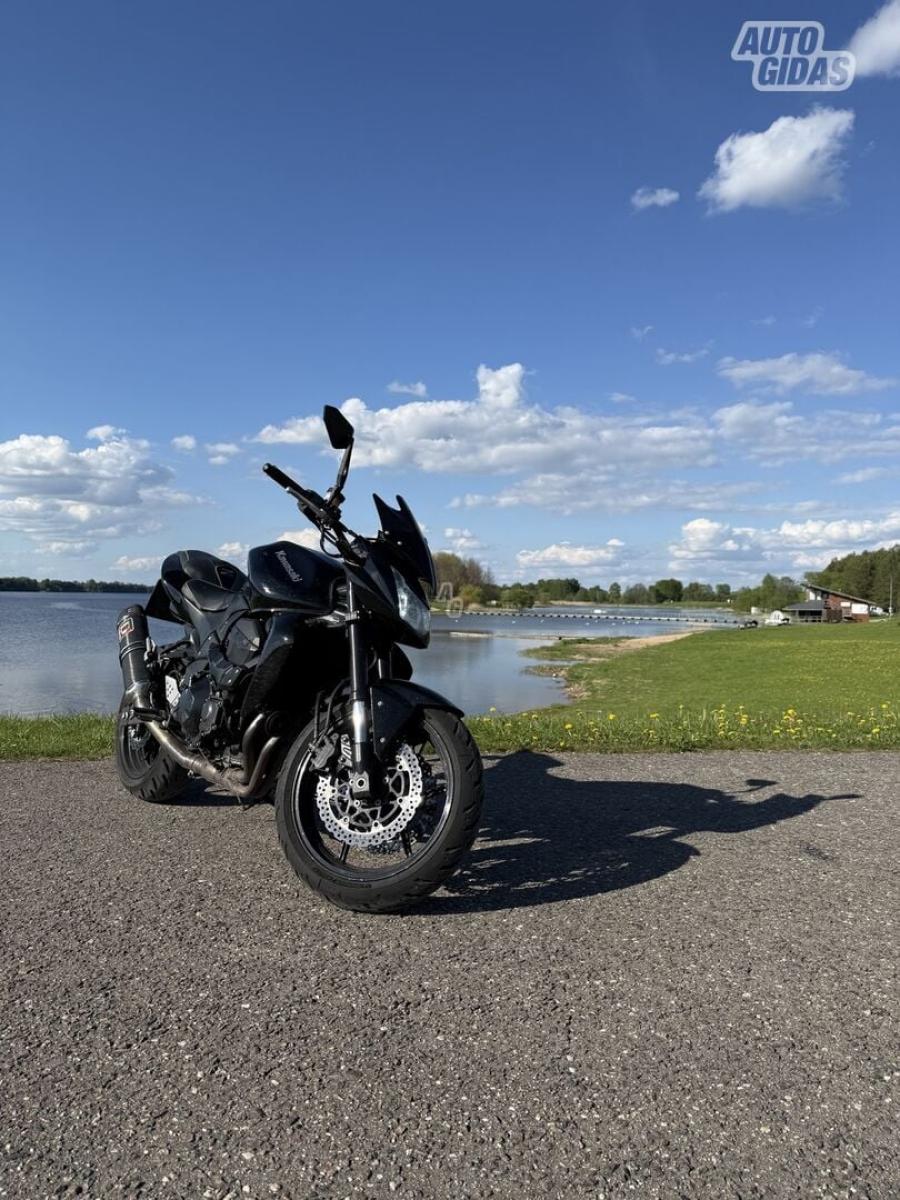 Melns Kawasaki Z 2012 Panevēža, ar dzinēja tilpumu 0.75 L un nobraukumu 33 tūkst. km par 3200 €, foto 1 vietnē AUTOMOTO.COM.LV