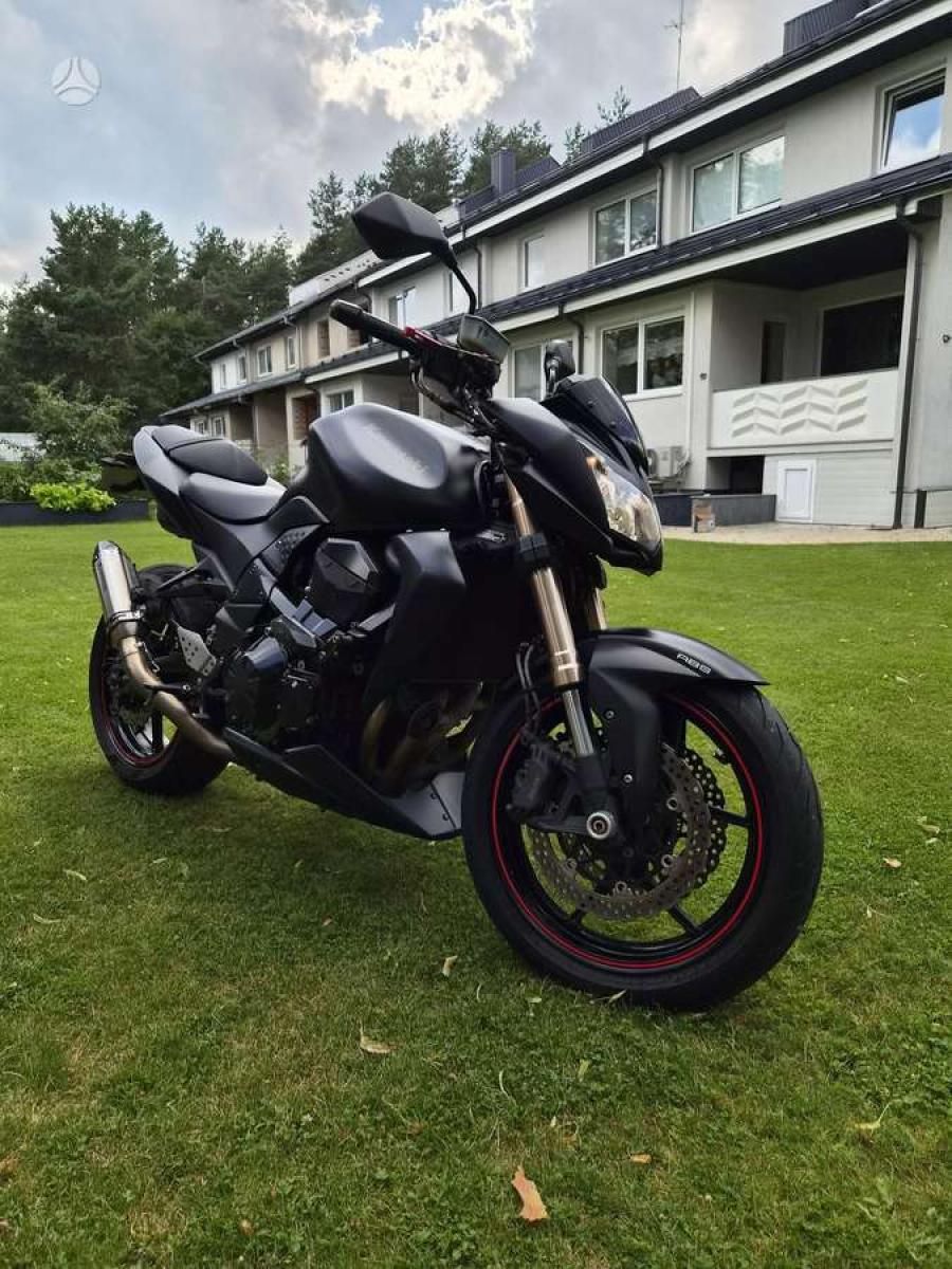 Black Kawasaki Z 2013 in Druskininkai, with an engine capacity of 0.75 L and mileage of 73 thousand km for 3500 €, photo 3 on AUTOMOTO.COM.LV
