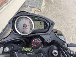 Black Kawasaki Z 2013 in Panevezys, with an engine capacity of 0.75 L and mileage of 43 thousand km for 3600 €, photo 7 on AUTOMOTO.COM.LV