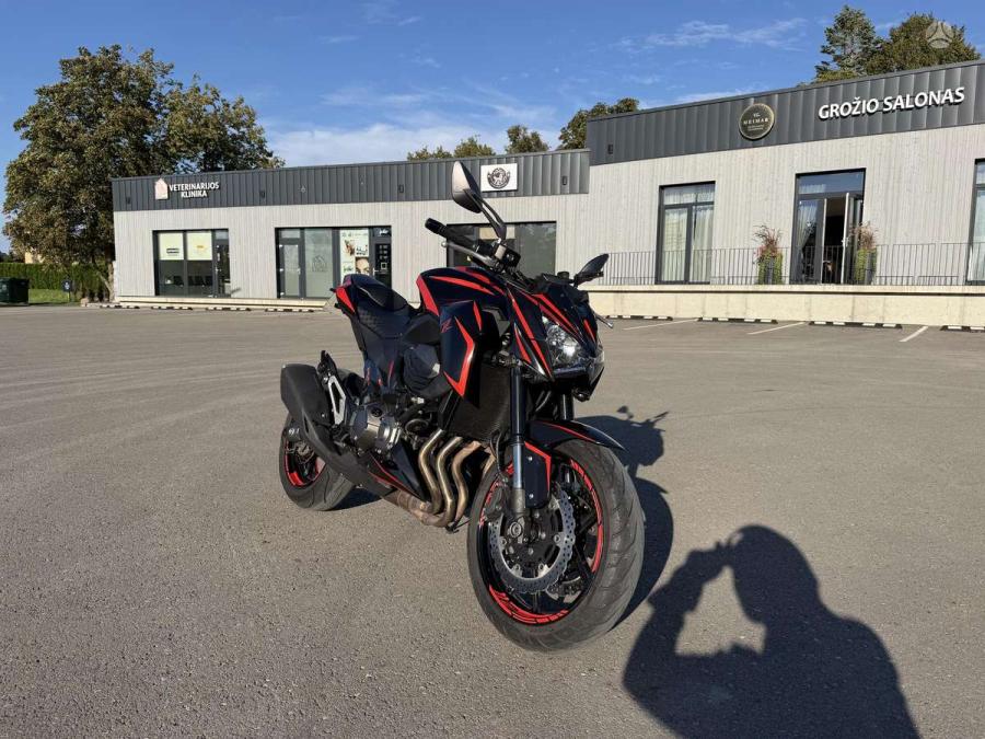 Melns Kawasaki Z 2013 Kauņa, ar dzinēja tilpumu 0.80 L un nobraukumu 20 tūkst. km par 4200 €, foto 1 vietnē AUTOMOTO.COM.LV