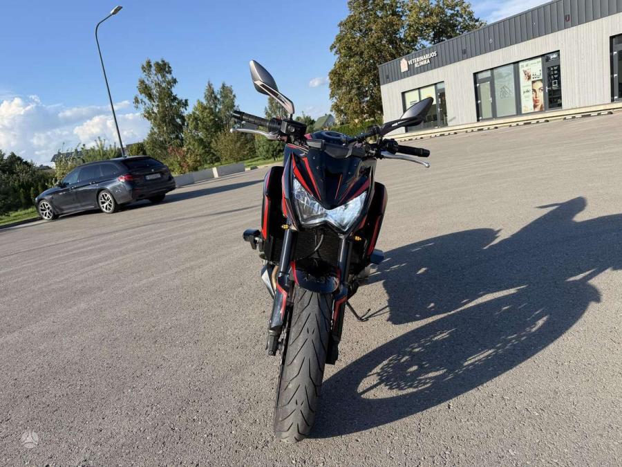 Melns Kawasaki Z 2013 Kauņa, ar dzinēja tilpumu 0.80 L un nobraukumu 20 tūkst. km par 4200 €, foto 11 vietnē AUTOMOTO.COM.LV