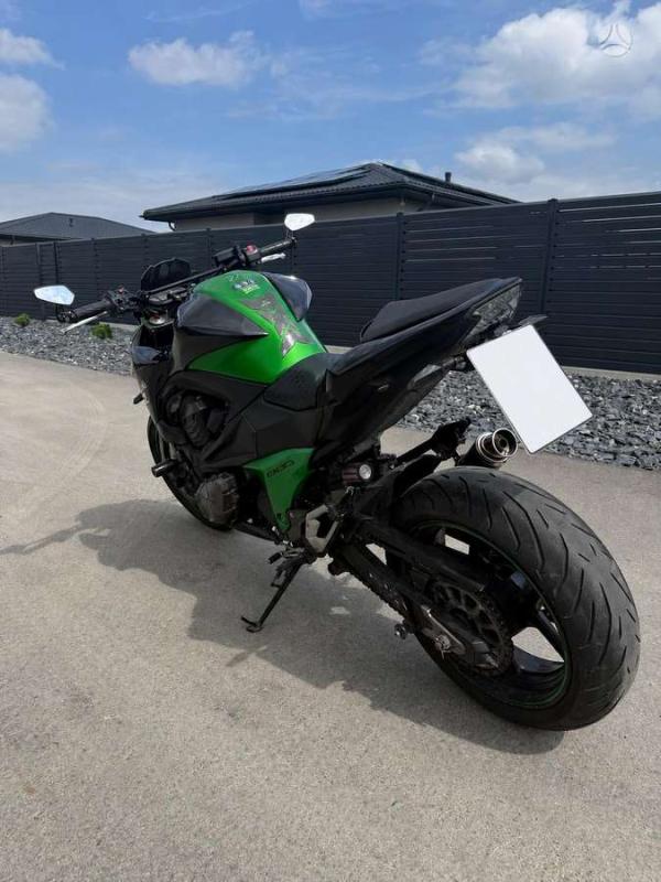 Black Kawasaki Z 2014 in Kaunas, with an engine capacity of 0.80 L and mileage of 27 thousand km for 4500 €, photo 3 on AUTOMOTO.COM.LV