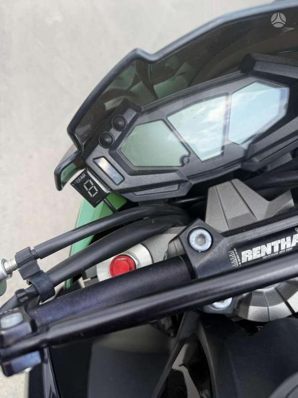Black Kawasaki Z 2014 in Kaunas, with an engine capacity of 0.80 L and mileage of 27 thousand km for 4500 €, photo 9 on AUTOMOTO.COM.LV