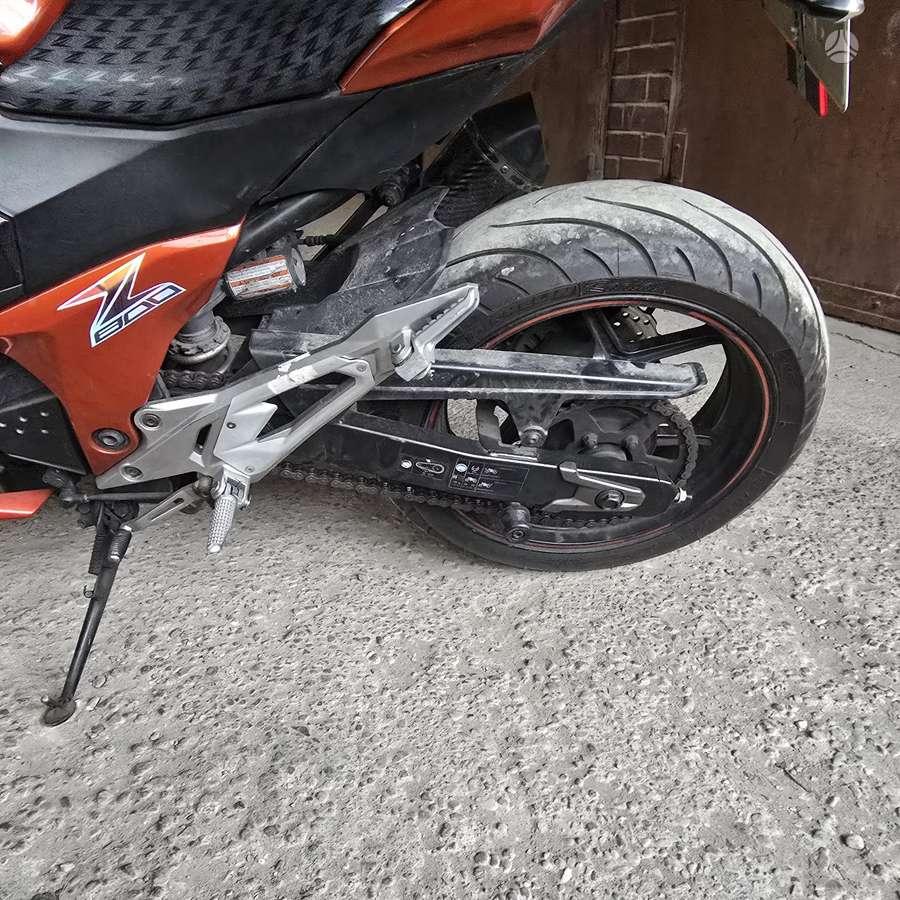 Melns Kawasaki Z 2014 Kauņa, ar dzinēja tilpumu 0.80 L un nobraukumu 24 tūkst. km par 4000 €, foto 9 vietnē AUTOMOTO.COM.LV