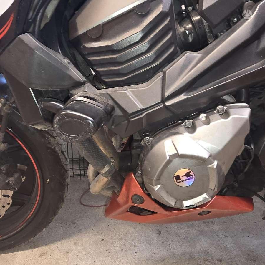 Melns Kawasaki Z 2014 Kauņa, ar dzinēja tilpumu 0.80 L un nobraukumu 24 tūkst. km par 4000 €, foto 20 vietnē AUTOMOTO.COM.LV