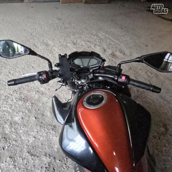 Black Kawasaki Z 2014 in Kaunas, with an engine capacity of 0.80 L and mileage of 24 thousand km for 3800 €, photo 6 on AUTOMOTO.COM.LV