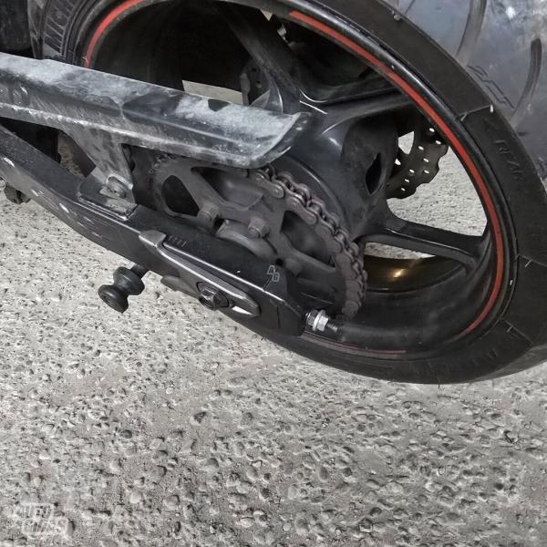 Black Kawasaki Z 2014 in Kaunas, with an engine capacity of 0.80 L and mileage of 24 thousand km for 3800 €, photo 7 on AUTOMOTO.COM.LV