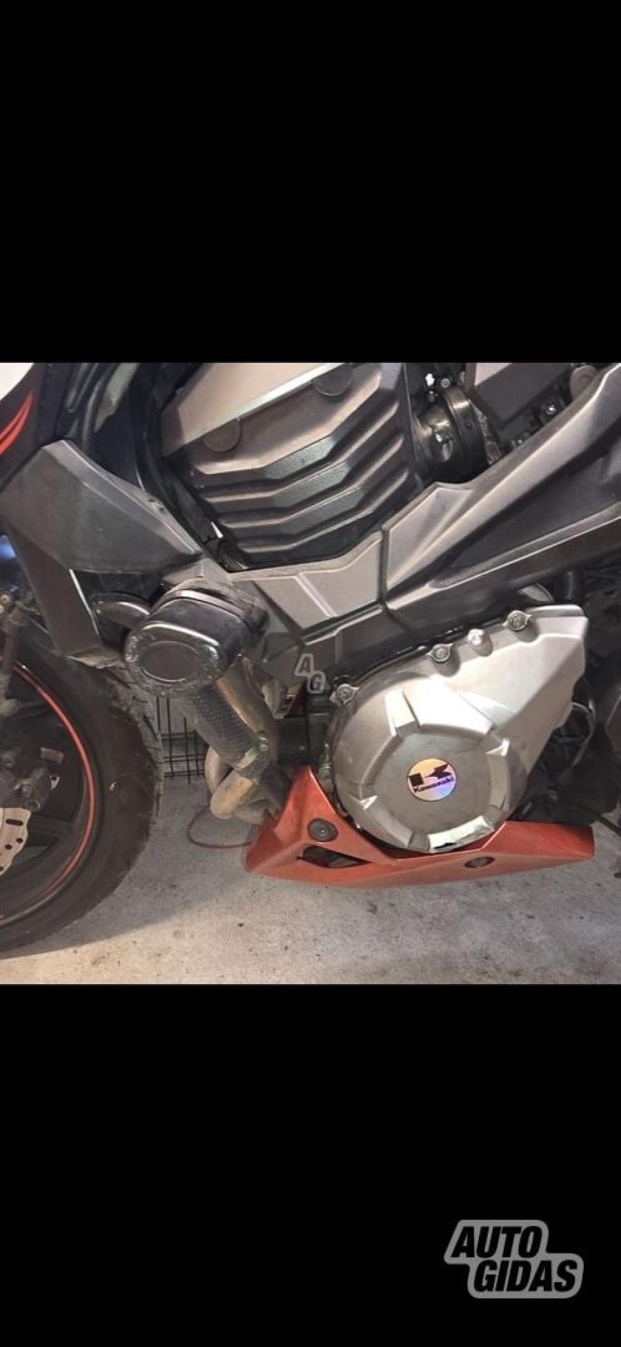 Black Kawasaki Z 2014 in Kaunas, with an engine capacity of 0.80 L and mileage of 24 thousand km for 3800 €, photo 12 on AUTOMOTO.COM.LV