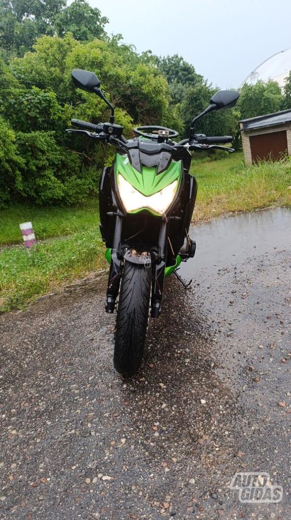 Black Kawasaki Z 2015 in Marijampole, with an engine capacity of 0.80 L and mileage of 26 thousand km for 5300 €, photo 3 on AUTOMOTO.COM.LV