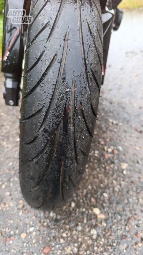 Black Kawasaki Z 2015 in Marijampole, with an engine capacity of 0.80 L and mileage of 26 thousand km for 5300 €, photo 4 on AUTOMOTO.COM.LV
