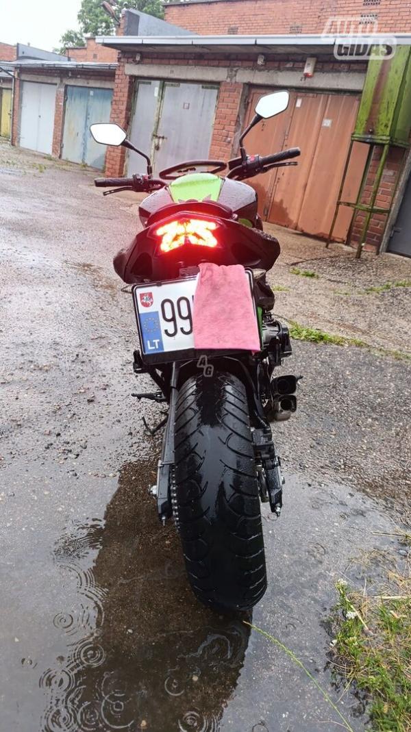 Black Kawasaki Z 2015 in Marijampole, with an engine capacity of 0.80 L and mileage of 26 thousand km for 5300 €, photo 8 on AUTOMOTO.COM.LV