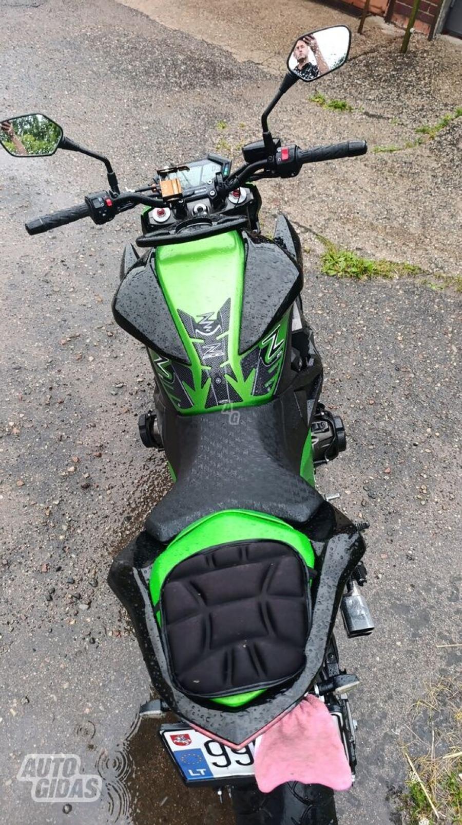 Black Kawasaki Z 2015 in Marijampole, with an engine capacity of 0.80 L and mileage of 26 thousand km for 5300 €, photo 11 on AUTOMOTO.COM.LV