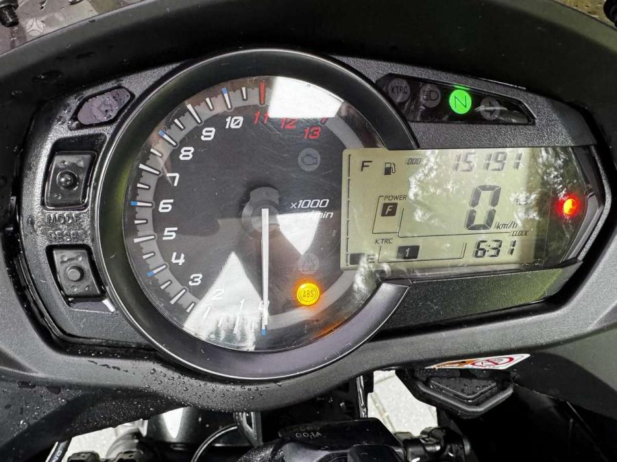 Melns Kawasaki Z 2016 Viļņa, ar dzinēja tilpumu 1.04 L un nobraukumu 15 tūkst. km par 7900 €, foto 6 vietnē AUTOMOTO.COM.LV