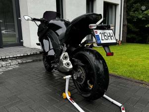 Melns Kawasaki Z 2016 Viļņa, ar dzinēja tilpumu 1.04 L un nobraukumu 15 tūkst. km par 7900 €, foto 7 vietnē AUTOMOTO.COM.LV