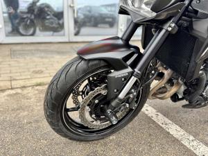 Black Kawasaki Z 2017 in Vilnius, with an engine capacity of 0.90 L and mileage of 14 thousand km for 5199 €, photo 21 on AUTOMOTO.COM.LV