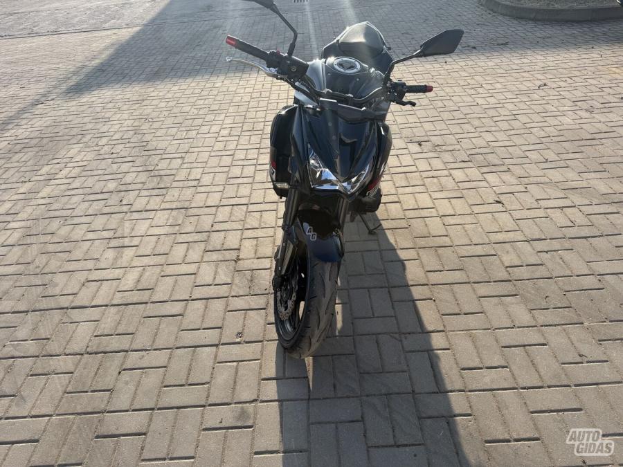 Melns Kawasaki Z 2017 Alīta, ar dzinēja tilpumu 0.80 L un nobraukumu 7 tūkst. km par 5600 €, foto 4 vietnē AUTOMOTO.COM.LV