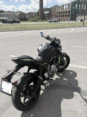 Black Kawasaki Z 2017 in Siauliai, with an engine capacity of 0.65 L and mileage of 21 thousand km for 4200 €, photo 5 on AUTOMOTO.COM.LV