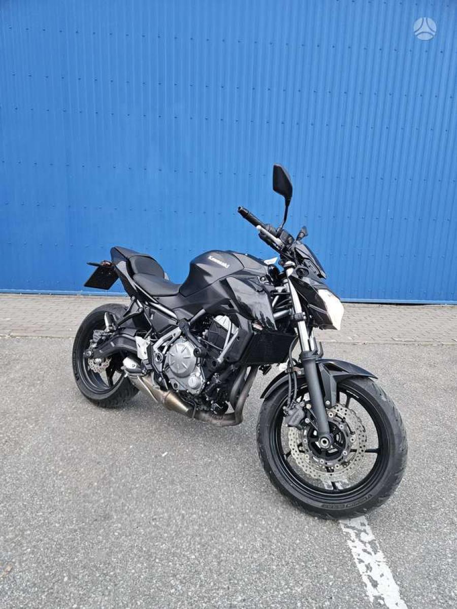 Black Kawasaki Z 2017 in Vilnius, with an engine capacity of 0.65 L and mileage of 40 thousand km for 3500 €, photo 7 on AUTOMOTO.COM.LV