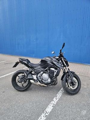 Black Kawasaki Z 2017 in Vilnius, with an engine capacity of 0.65 L and mileage of 40 thousand km for 3500 €, photo 11 on AUTOMOTO.COM.LV