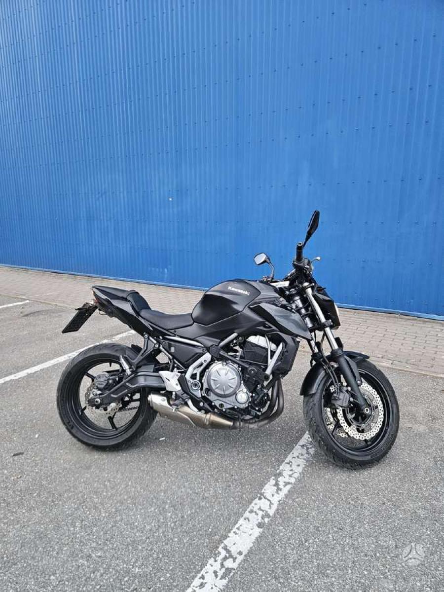 Black Kawasaki Z 2017 in Vilnius, with an engine capacity of 0.65 L and mileage of 40 thousand km for 3500 €, photo 11 on AUTOMOTO.COM.LV