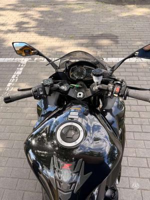 Melns Kawasaki Z 2018 Kazlų Rūda, ar dzinēja tilpumu 1.00 L un nobraukumu 30 tūkst. km par 6600 €, foto 4 vietnē AUTOMOTO.COM.LV