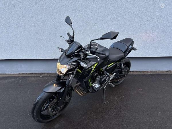 Black Kawasaki Z 2018 in Vilnius, with an engine capacity of 0.65 L and mileage of 22 thousand km for 3500 €, photo 6 on AUTOMOTO.COM.LV