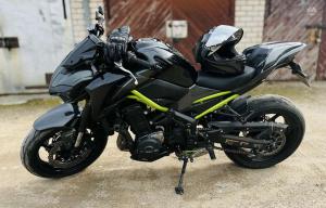 Black Kawasaki Z 2018 in Taurage, with an engine capacity of 0.95 L and mileage of 38 thousand km for 5900 €, photo  on AUTOMOTO.COM.LV