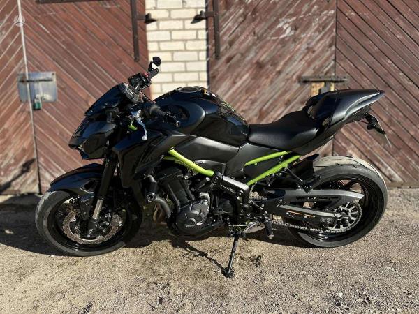 Black Kawasaki Z 2018 in Taurage, with an engine capacity of 0.95 L and mileage of 38 thousand km for 5900 €, photo 2 on AUTOMOTO.COM.LV