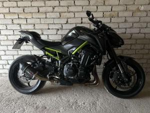 Black Kawasaki Z 2018 in Taurage, with an engine capacity of 0.95 L and mileage of 38 thousand km for 5900 €, photo 5 on AUTOMOTO.COM.LV
