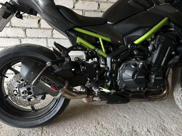 Black Kawasaki Z 2018 in Taurage, with an engine capacity of 0.95 L and mileage of 38 thousand km for 5900 €, photo 6 on AUTOMOTO.COM.LV
