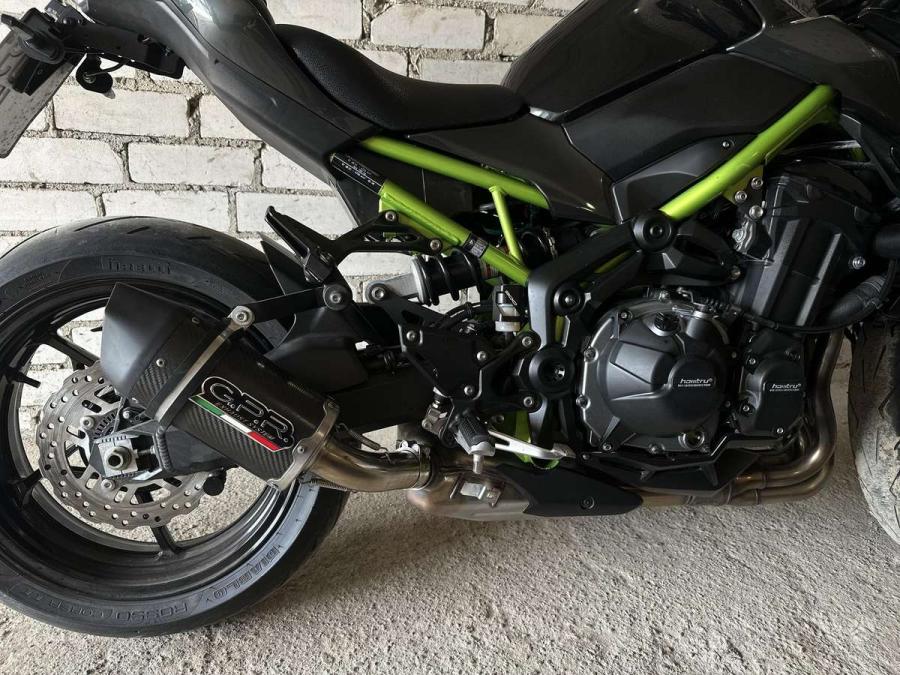 Black Kawasaki Z 2018 in Taurage, with an engine capacity of 0.95 L and mileage of 38 thousand km for 5900 €, photo 7 on AUTOMOTO.COM.LV