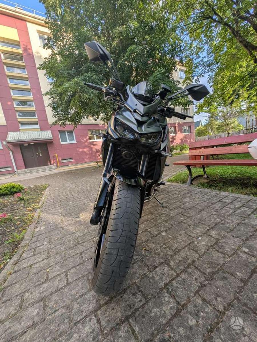Black Kawasaki Z 2019 in Mazeikiai, with an engine capacity of 1.05 L and mileage of 35 thousand km for 7500 €, photo 3 on AUTOMOTO.COM.LV