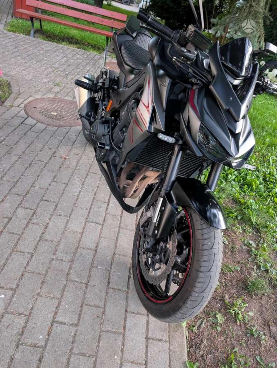 Black Kawasaki Z 2019 in Mazeikiai, with an engine capacity of 1.05 L and mileage of 35 thousand km for 7500 €, photo 9 on AUTOMOTO.COM.LV