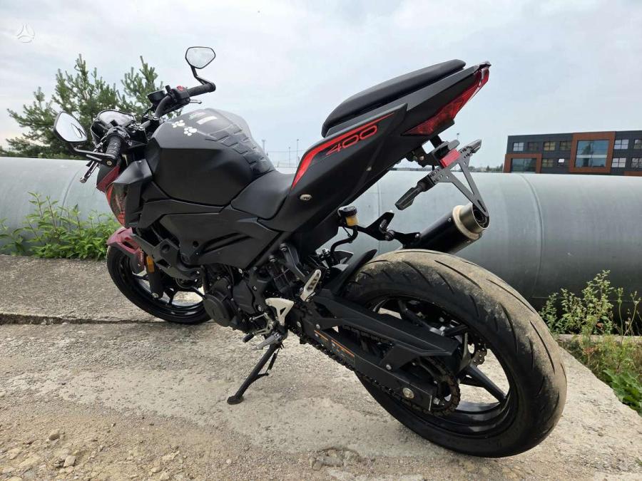 Black Kawasaki Z 2019 in Kaunas, with an engine capacity of 0.40 L and mileage of 22 thousand km for 3400 €, photo 5 on AUTOMOTO.COM.LV