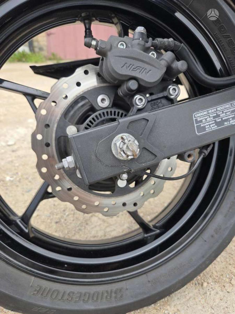 Black Kawasaki Z 2019 in Kaunas, with an engine capacity of 0.40 L and mileage of 22 thousand km for 3400 €, photo 17 on AUTOMOTO.COM.LV
