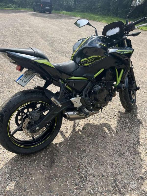 Melns Kawasaki Z 2019 Viļņa, ar dzinēja tilpumu 0.65 L un nobraukumu 10 tūkst. km par 3700 €, foto 8 vietnē AUTOMOTO.COM.LV