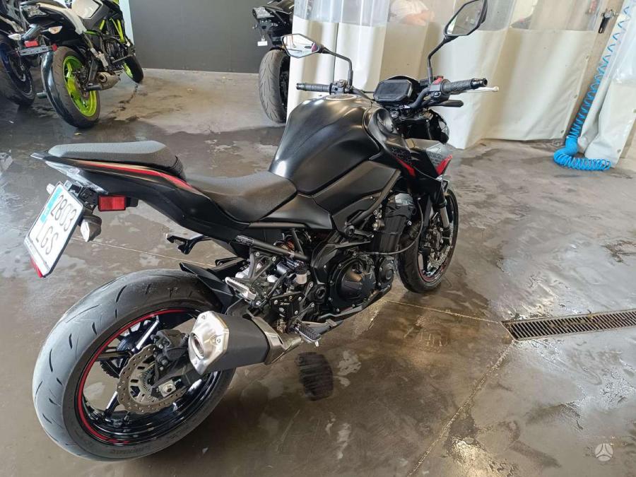 Melns Kawasaki Z 2020 Tauragė, ar dzinēja tilpumu 0.95 L un nobraukumu 8 tūkst. km par 6500 €, foto 4 vietnē AUTOMOTO.COM.LV