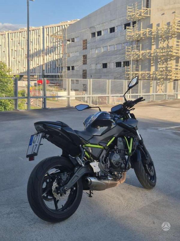 Black Kawasaki Z 2020 in Vilnius, with an engine capacity of 0.65 L and mileage of 23 thousand km for 4600 €, photo 2 on AUTOMOTO.COM.LV