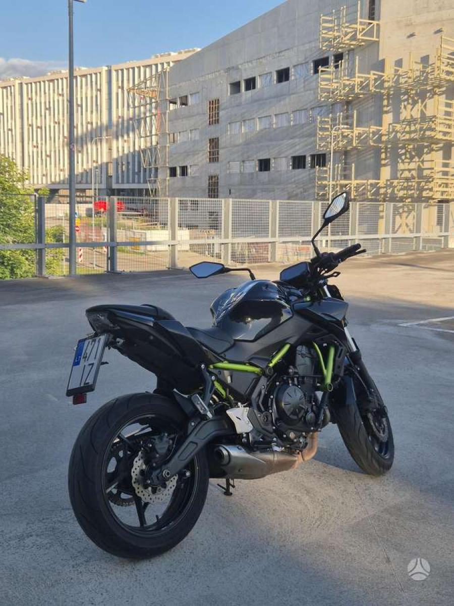 Melns Kawasaki Z 2020 Viļņa, ar dzinēja tilpumu 0.65 L un nobraukumu 23 tūkst. km par 4600 €, foto 3 vietnē AUTOMOTO.COM.LV
